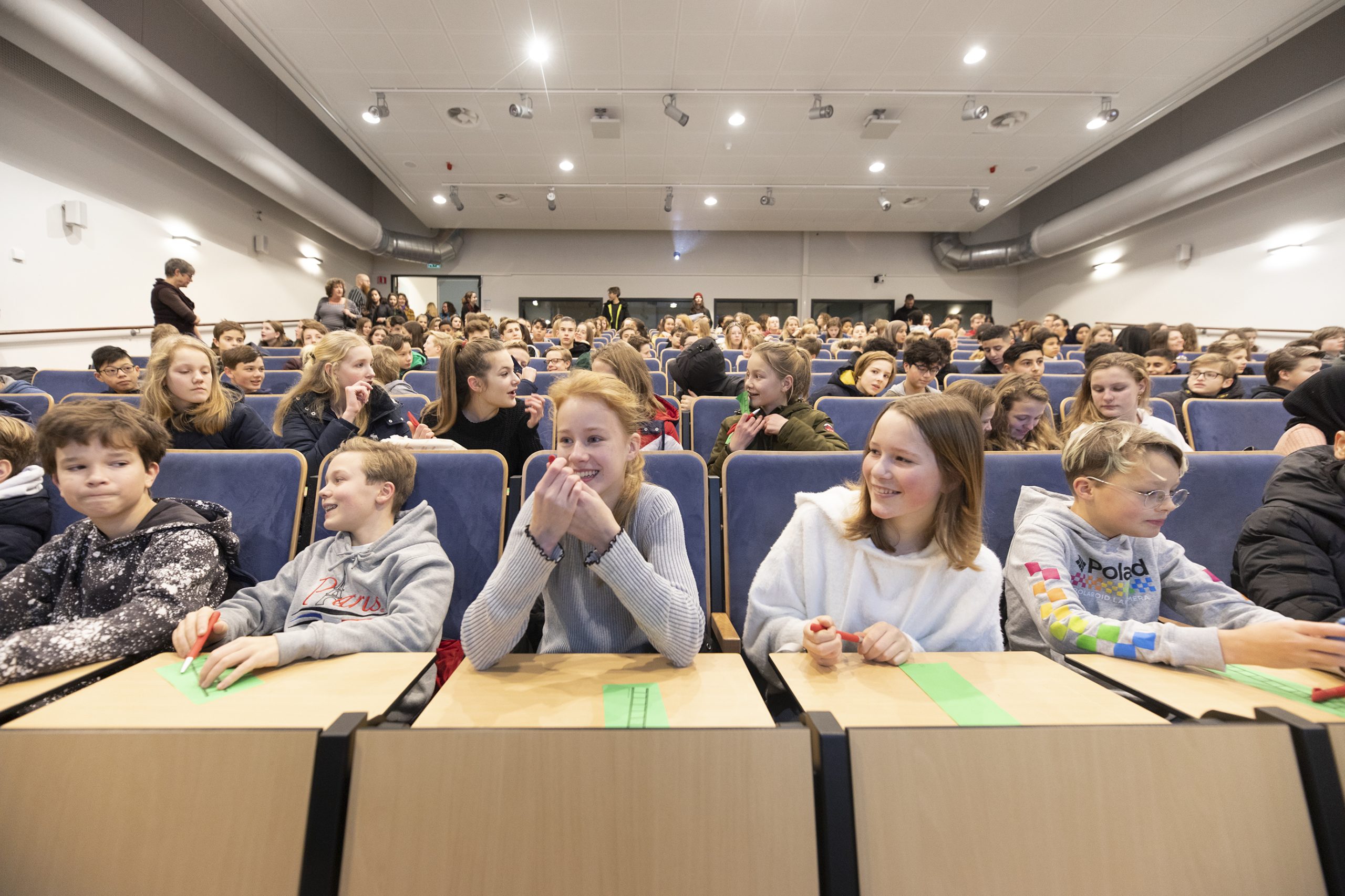 Leerlingen Bonifatiuscollege bestormen de HU voor Tiny House-project - Trajectum