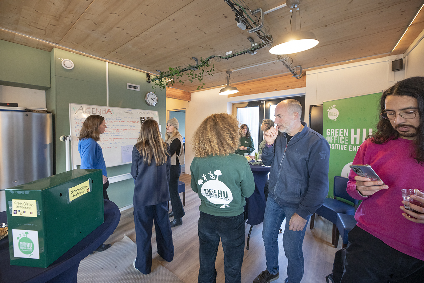 Een warme borrel in het nieuwe honk van Green Office - Trajectum